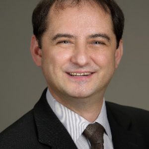 AI-driven automated chemistry as a tool to accelerate drug discovery